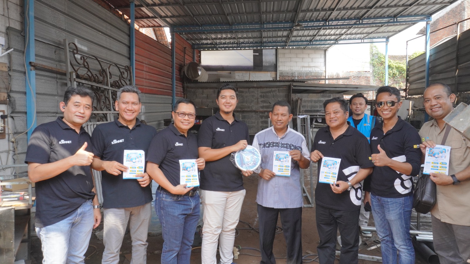 Dekatkan Diri Dengan Pelanggan, Grebek Cluster ICONNET Dilakukan ...