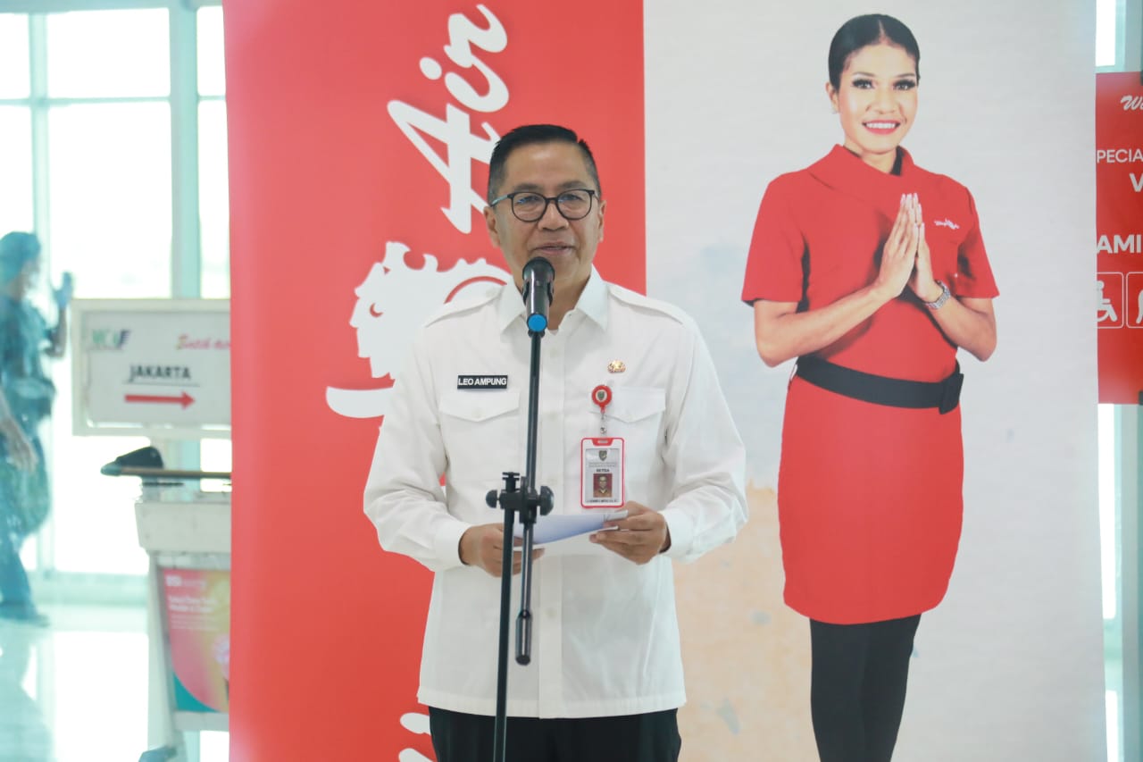 Plt. Sekda Leonard S. Ampung Buka Penerbangan Perdana Wings Air ...